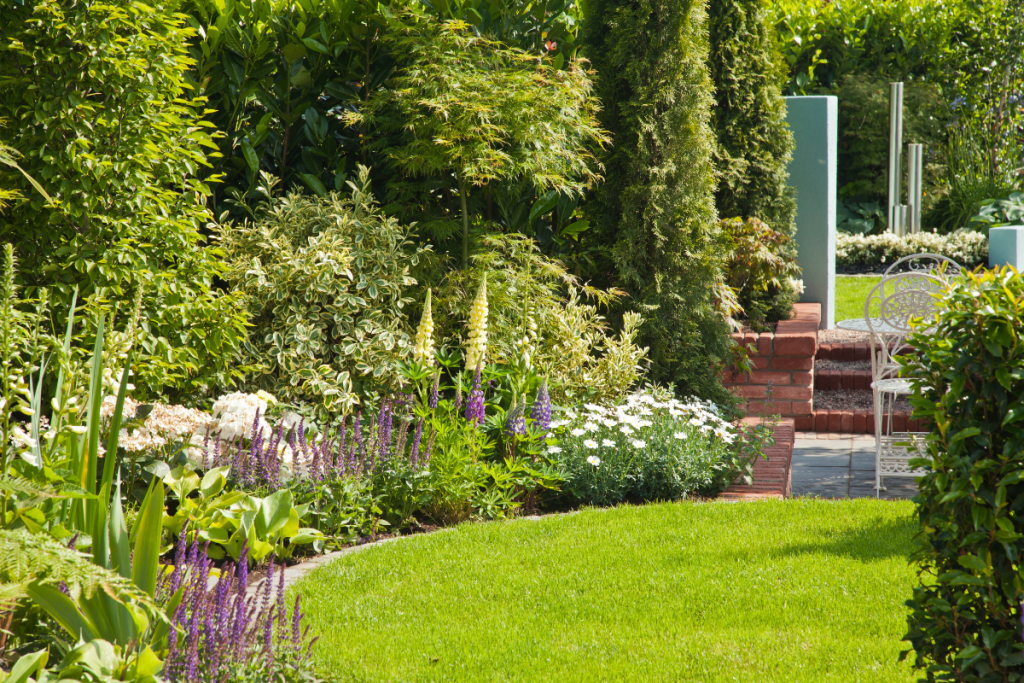 Quick Guide to Eco-Friendly & Sustainable Landscaping 2024