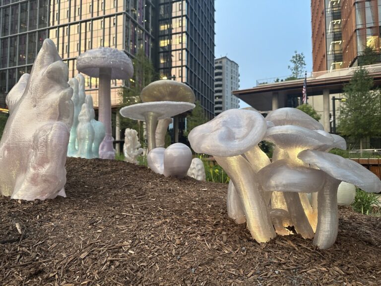 Sustainable Art: 2024 Ultimate Guide and Examples